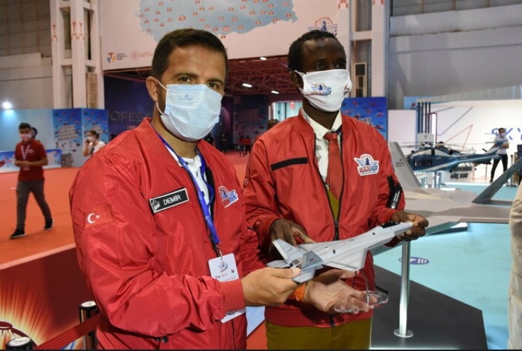 Çavuşoğlu'nun talimatı ile Türkiye'ye getirilen Somalili genç yetenek ...