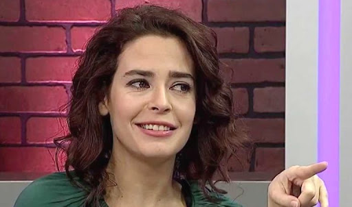 Pelin Batu sosyal medyada duvara tosladı! “Bunun bir tık üstü Brunei ...