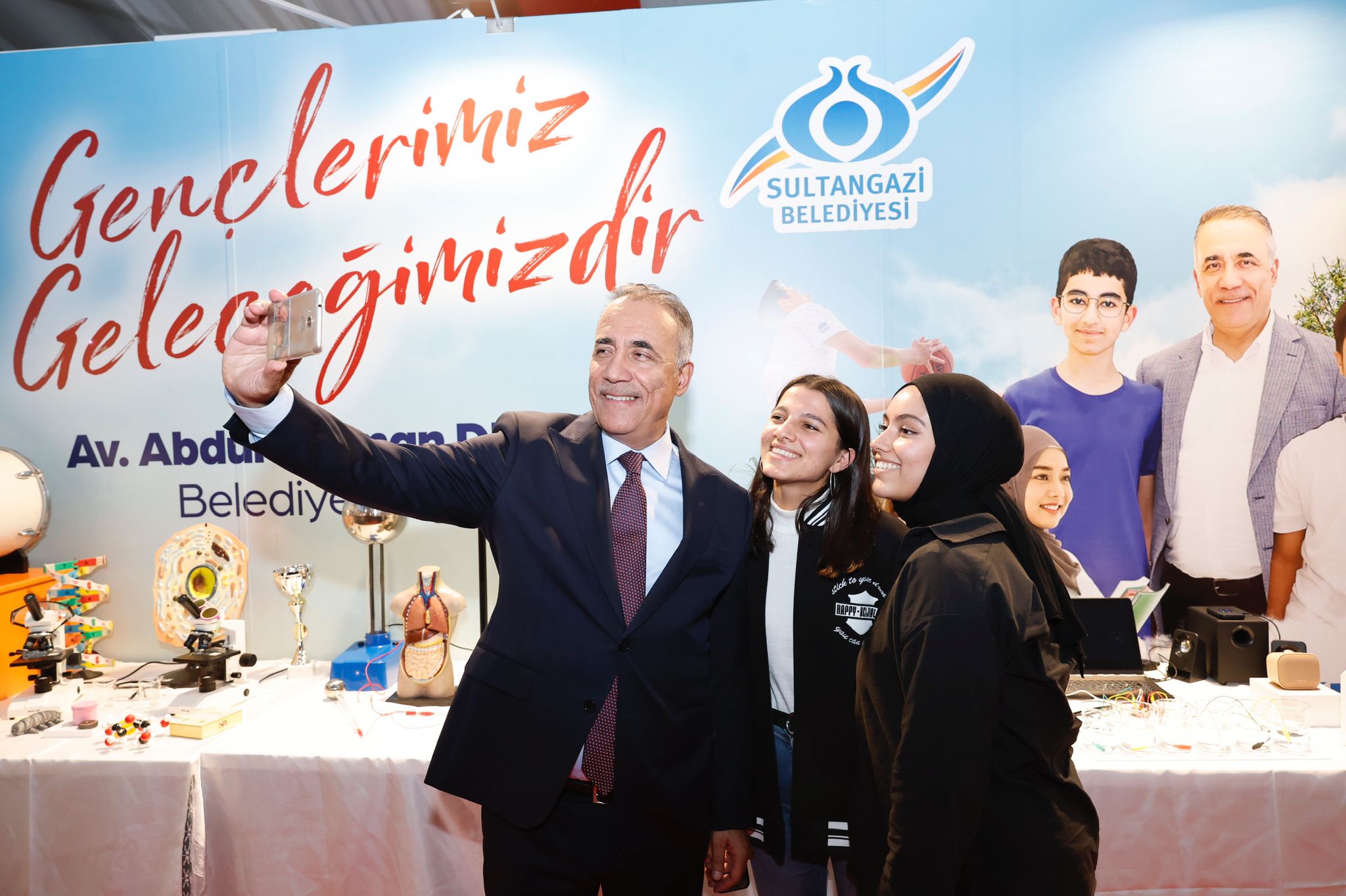 Sultangazi Belediyesi’ne ‘Genç İstihdam’ Proje Ödülü - Siyaset Haberleri